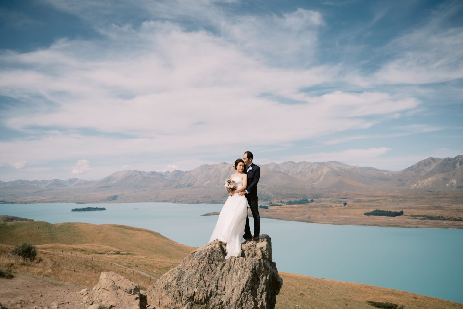 Hiromi & Kentaro | Tekapo Pre-Wedding Shoot - Elopement & Heli Wedding Packages, Queenstown New ...